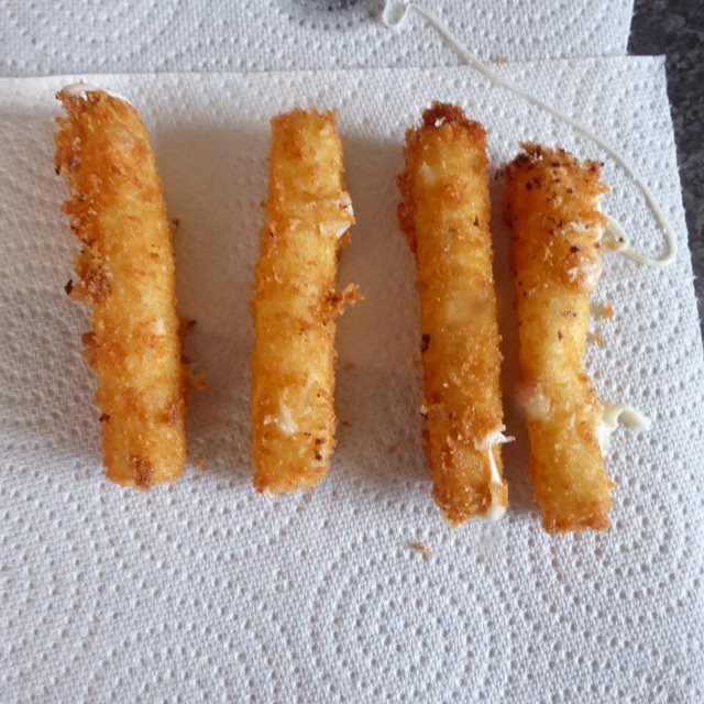 Mozzarella Sticks with Rich Tomato Sauce | Starter | Recipe | SoCook