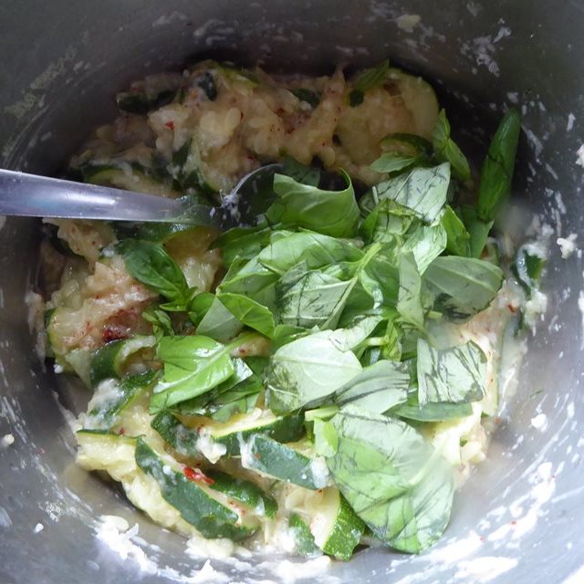 Italian Courgette pasta with a hint of Chilli | Quick Recipe | SoCook