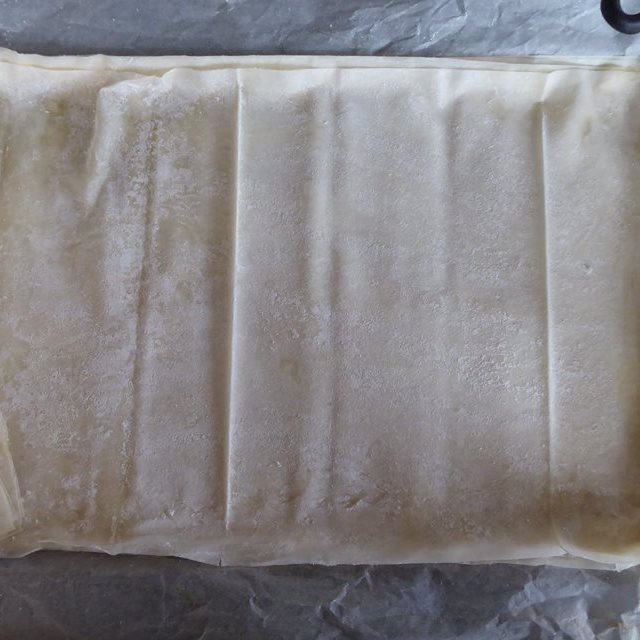 Filo Red Onion Tart with Creme Fraiche | Recipe | SoCook